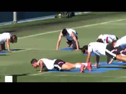 Cristiano Ronaldo Doing Clap Push-Ups During Real Madrid Tra - YouTube