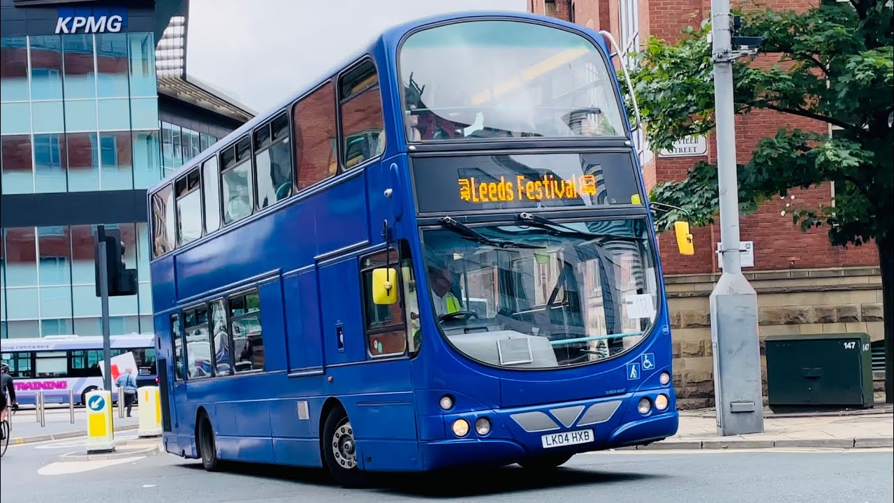 Hunters Bus 401 On Leeds Festival Shuttle Service - YouTube