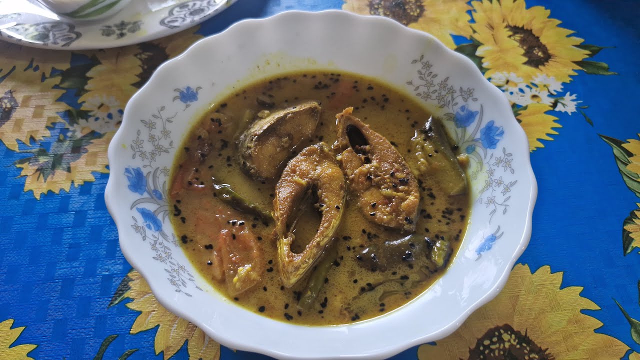 Begun Kacha Lonka Kalo Jire Diye Elish Macher Jhol Recipe By Rakhi’s ...