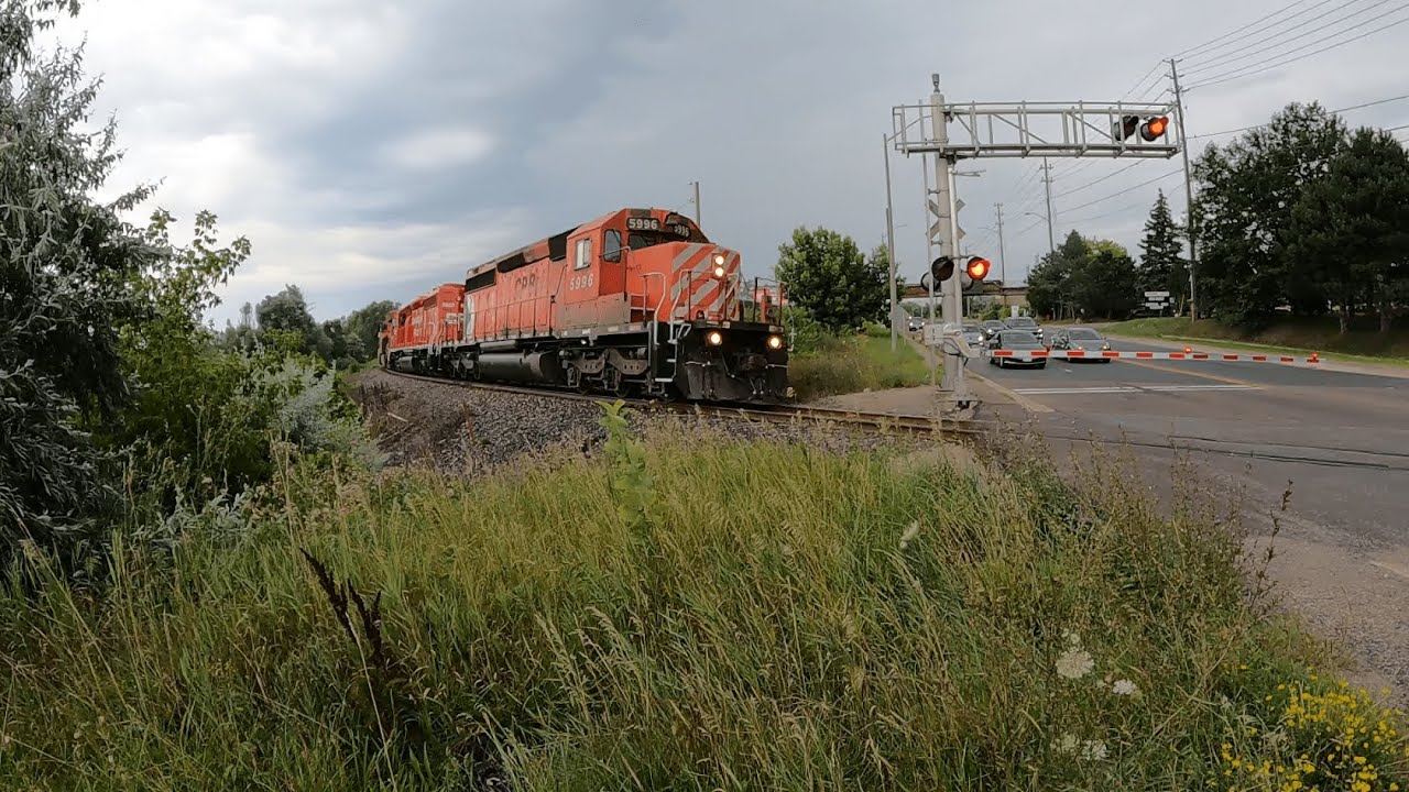 SD40s! SD60! My best ever catch! CP 422 and CN M383 at Islington Avenue ...