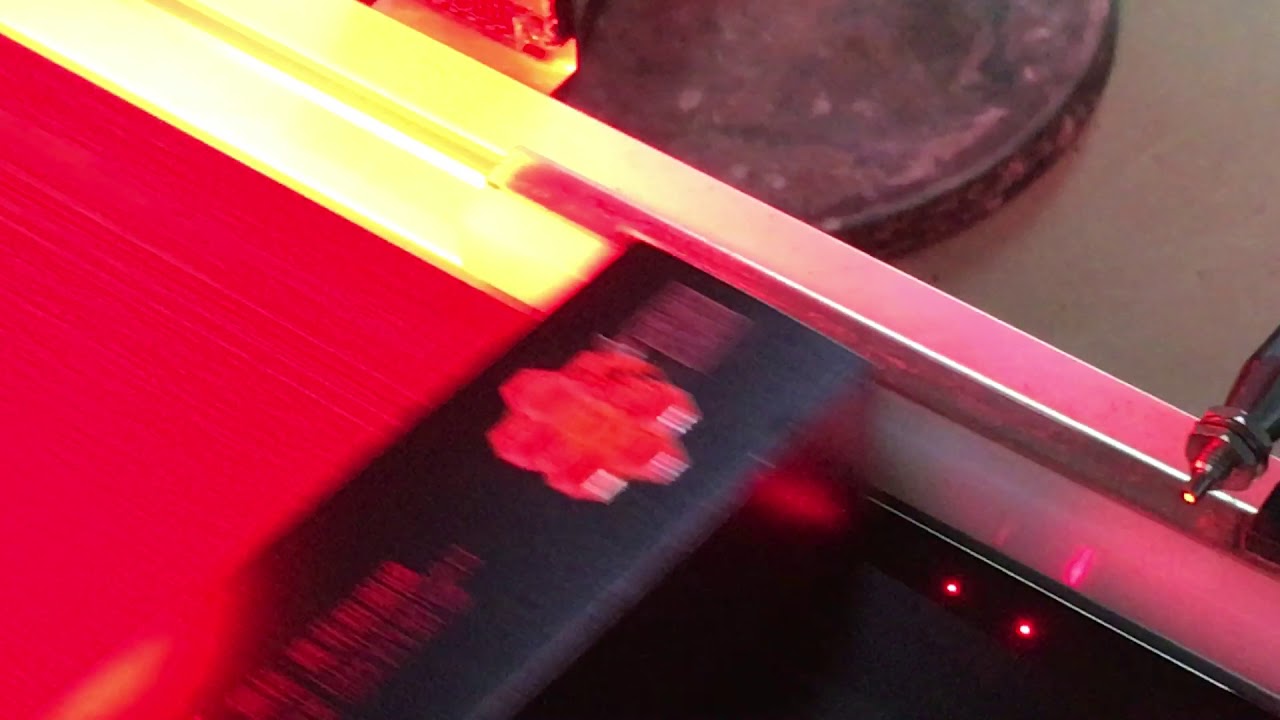 CO2 laser marking machine print QR CODE on tobacco packaging box - YouTube