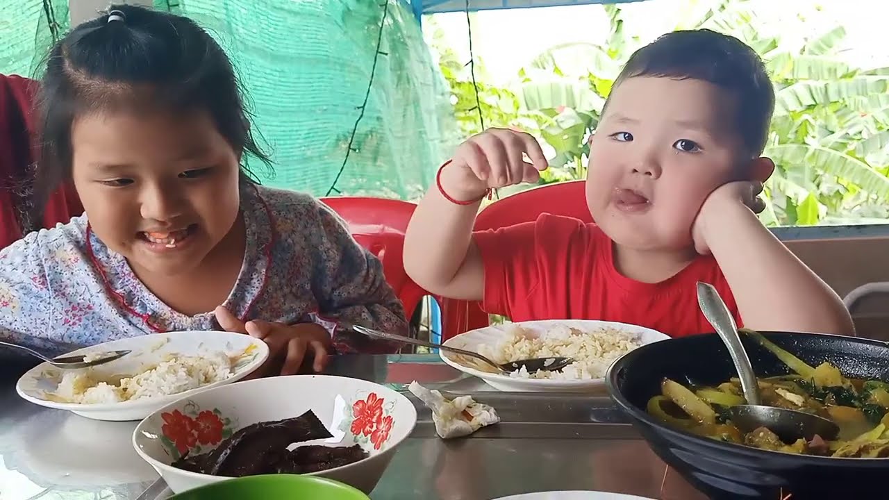 Hea Boy | eating with grandmother | yummy | bro and sis | funny video ...