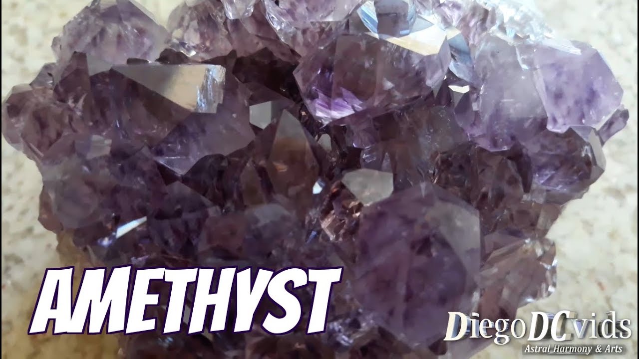 Amethyst Druze Quartz - Ametista (SiO2) Drusa de Ametista - YouTube