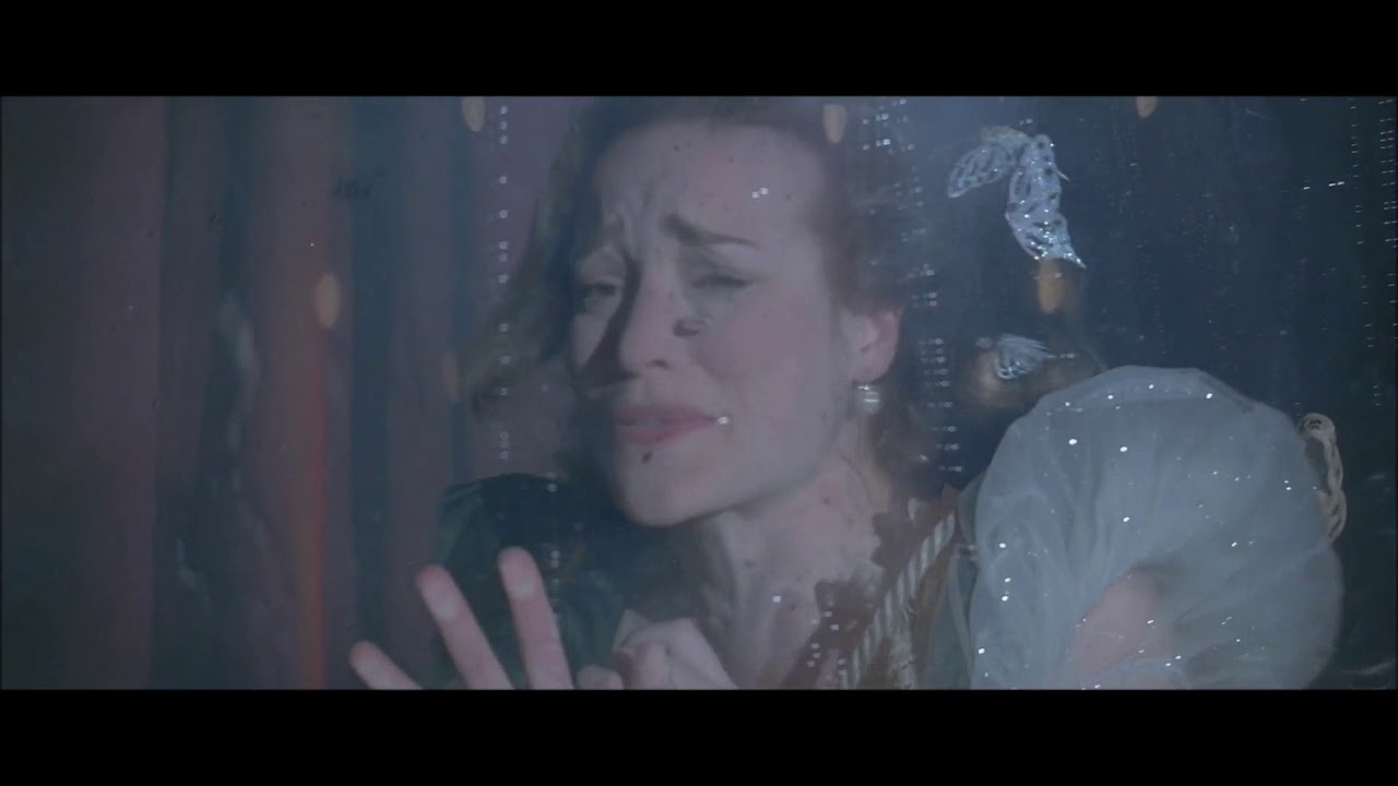 Piper Perabo - Prestige drowning - YouTube