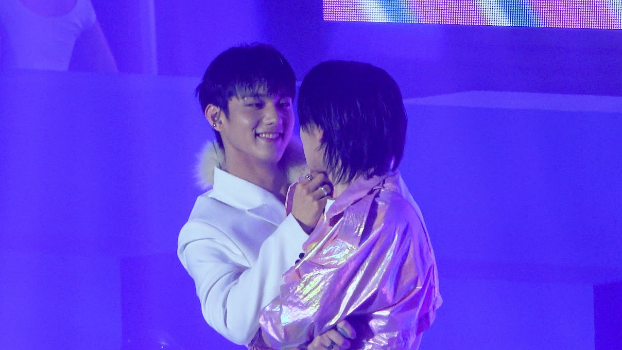 [4K] 241110 테오 인탁 내 귀에 캔디 직캠 ㅣ P1Harmony THEO INTAK Fancam - YouTube