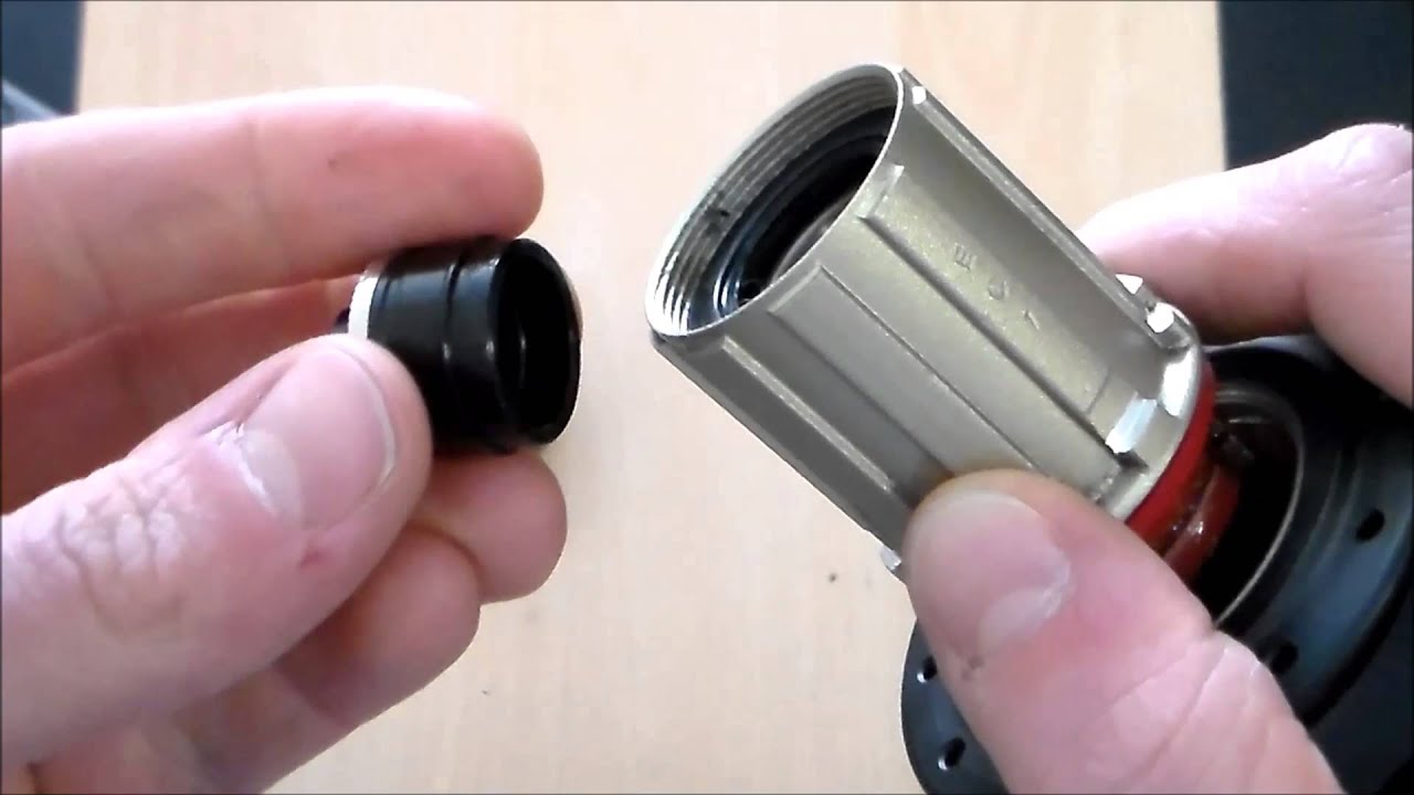 How to replace a PowerTap 11 Speed Freehub Body - YouTube