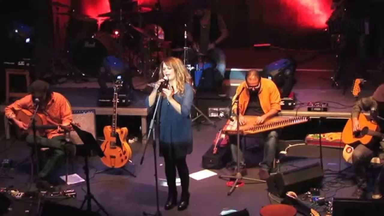 ΕΛΕΝΗ ΤΣΑΛΙΓΟΠΟΥΛΟΥ ''ΜΕΣ ΤΟΥ ΑΙΓΑΙΟΥ'' LIVE - YouTube