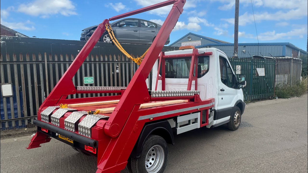 Mini skip loader - YouTube