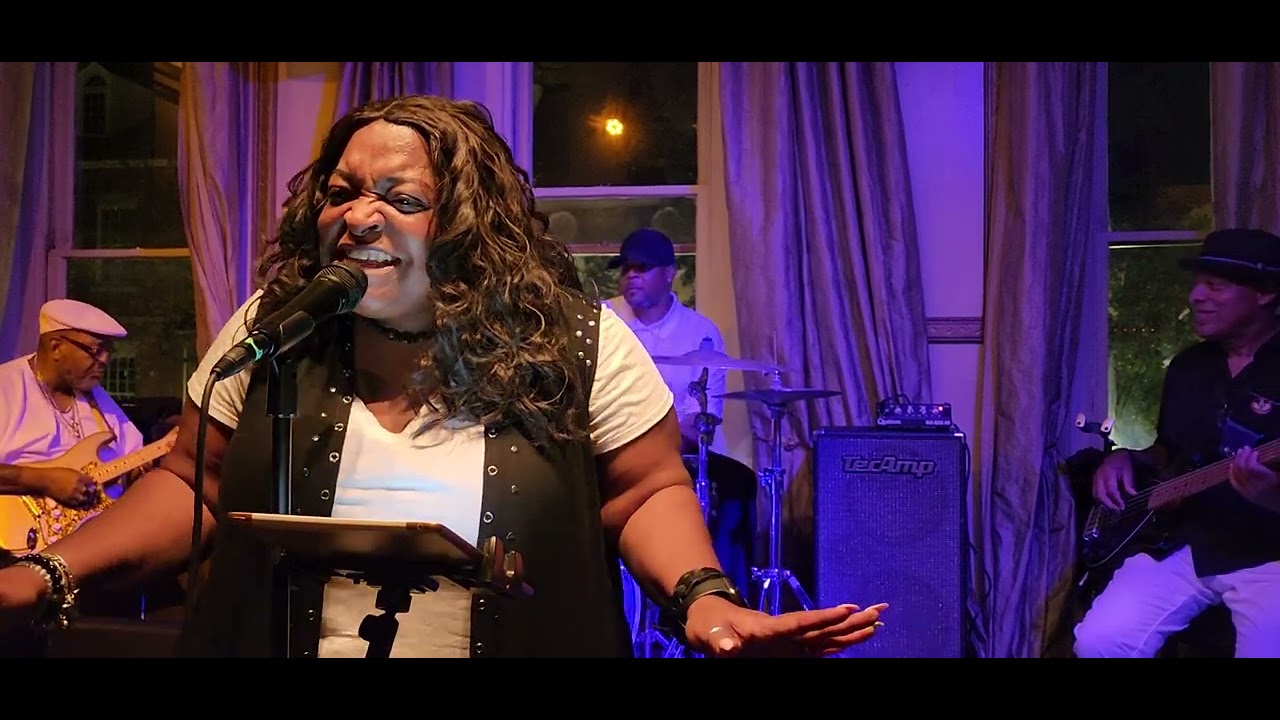 Sweet Thing featuring Natalie Phillips - YouTube