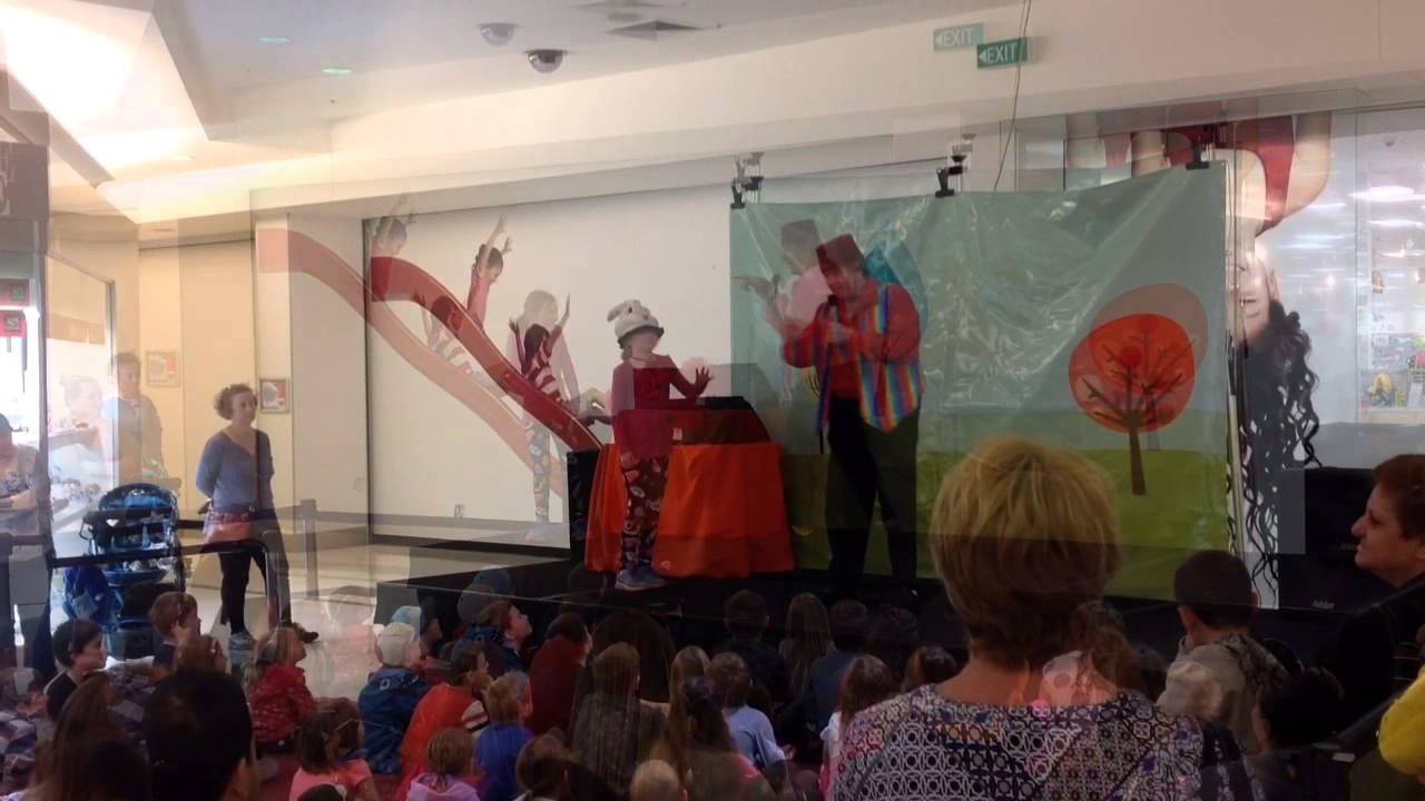 Eric Summons TV's Mr Magic Show - YouTube