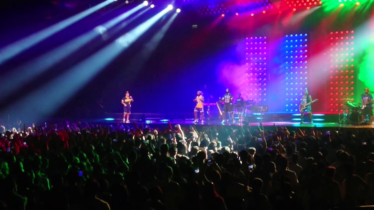 Bruno Mars Hong Kong 24K magic 20180513 - YouTube