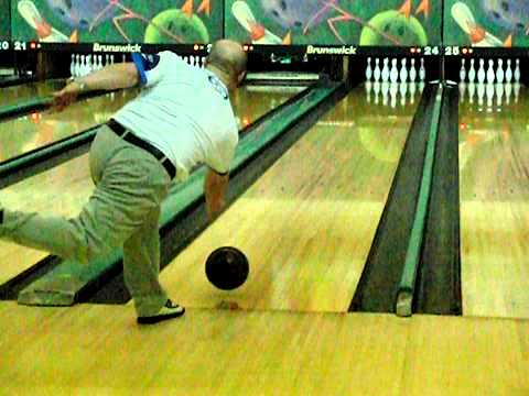 STORM&ROTOGRIP FAIR 2010.Super Slow Motion of Tim Mack 2010.09.23 - YouTube