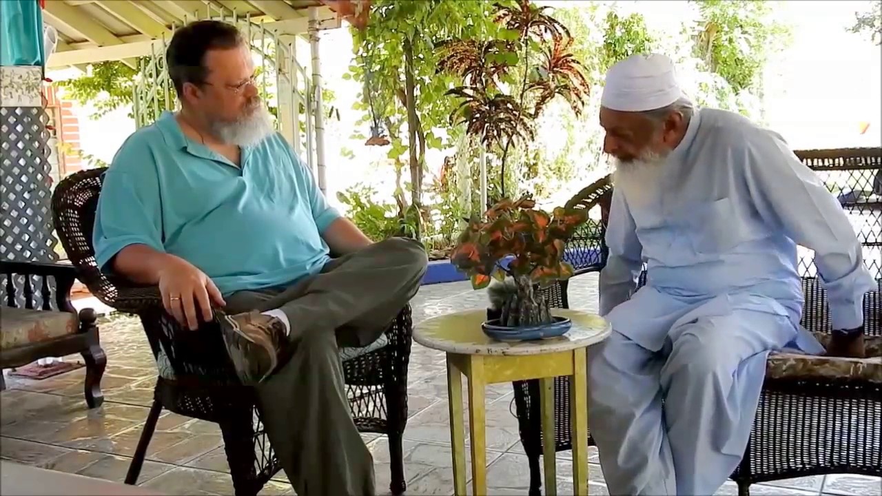 Sheikh Imran Hosein interviews The Saker - YouTube
