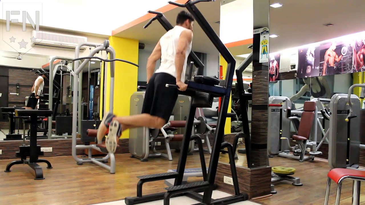 Tricep Dips on Parallel Bars - YouTube