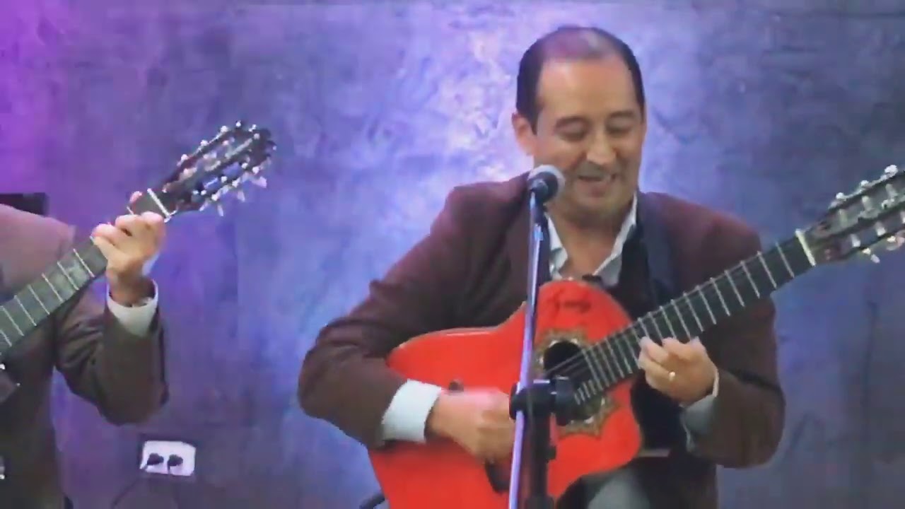 Albazos Ecuatorianos - TRIO COLONIAL - YouTube