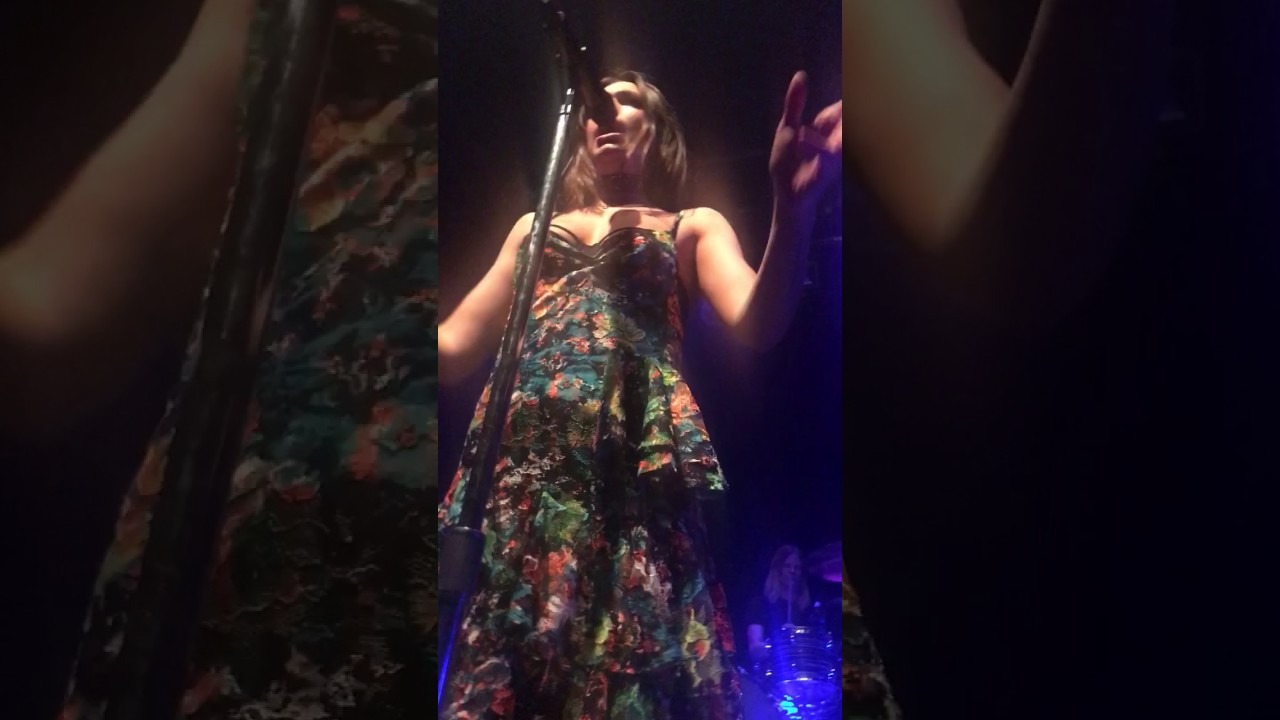 Dua Lipa Room for 2 live St Petersburg - YouTube