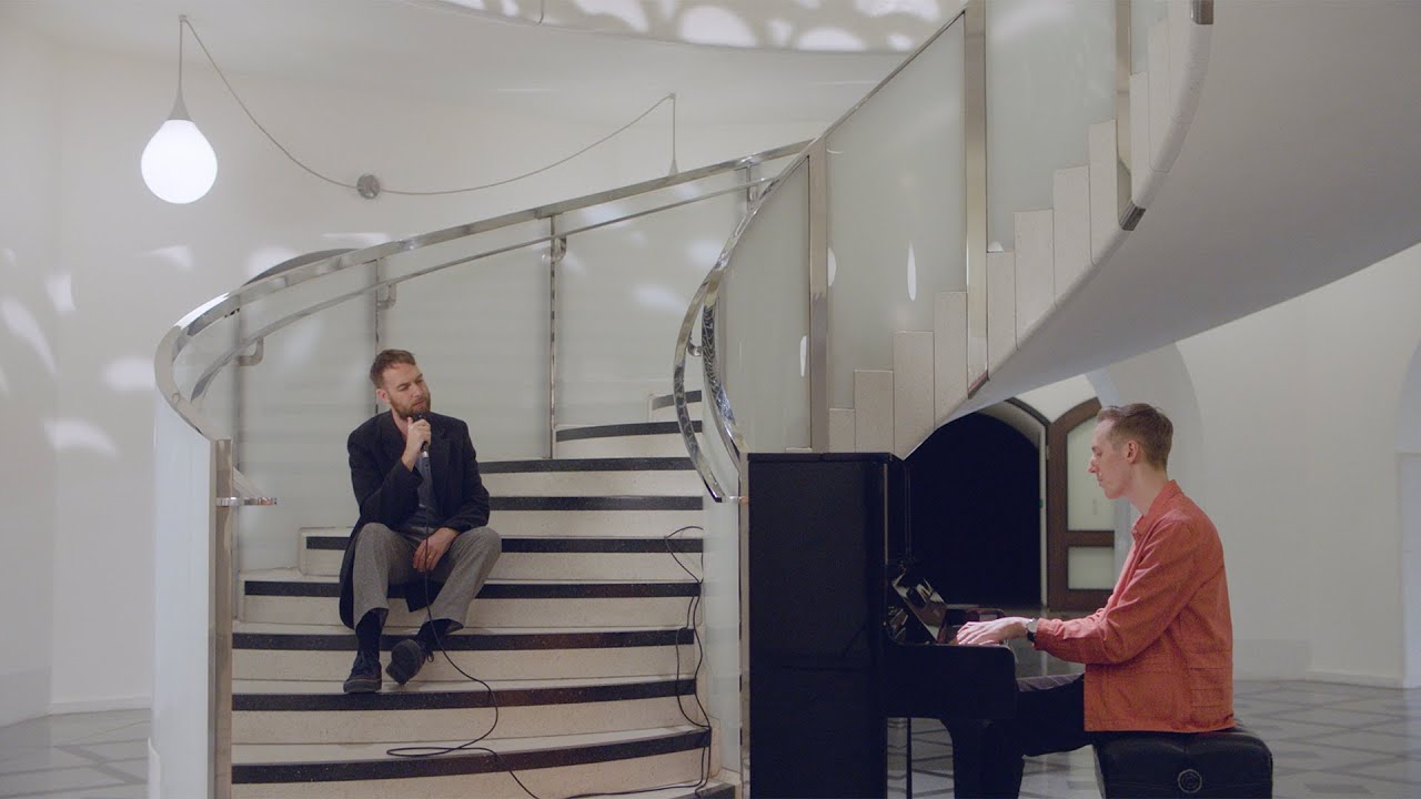 HONNE - free love (london session) - YouTube