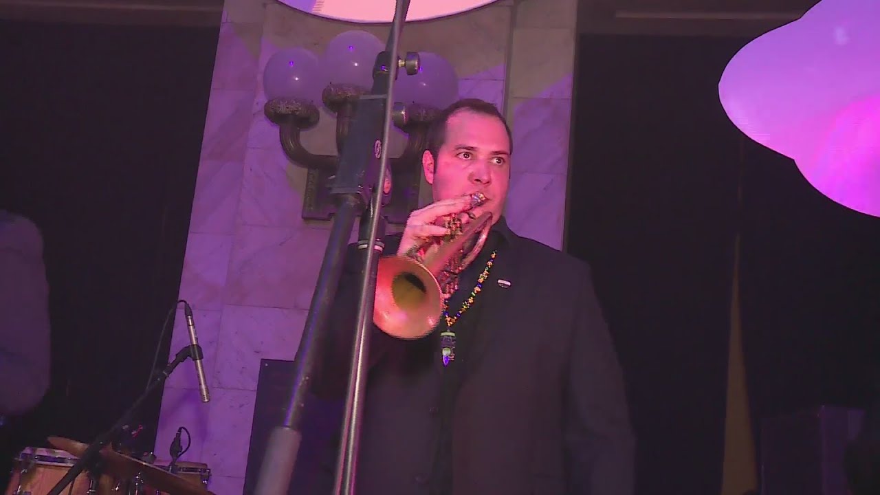 Mardi Gras Mayor's Ball returns for its 20th anniversary - YouTube