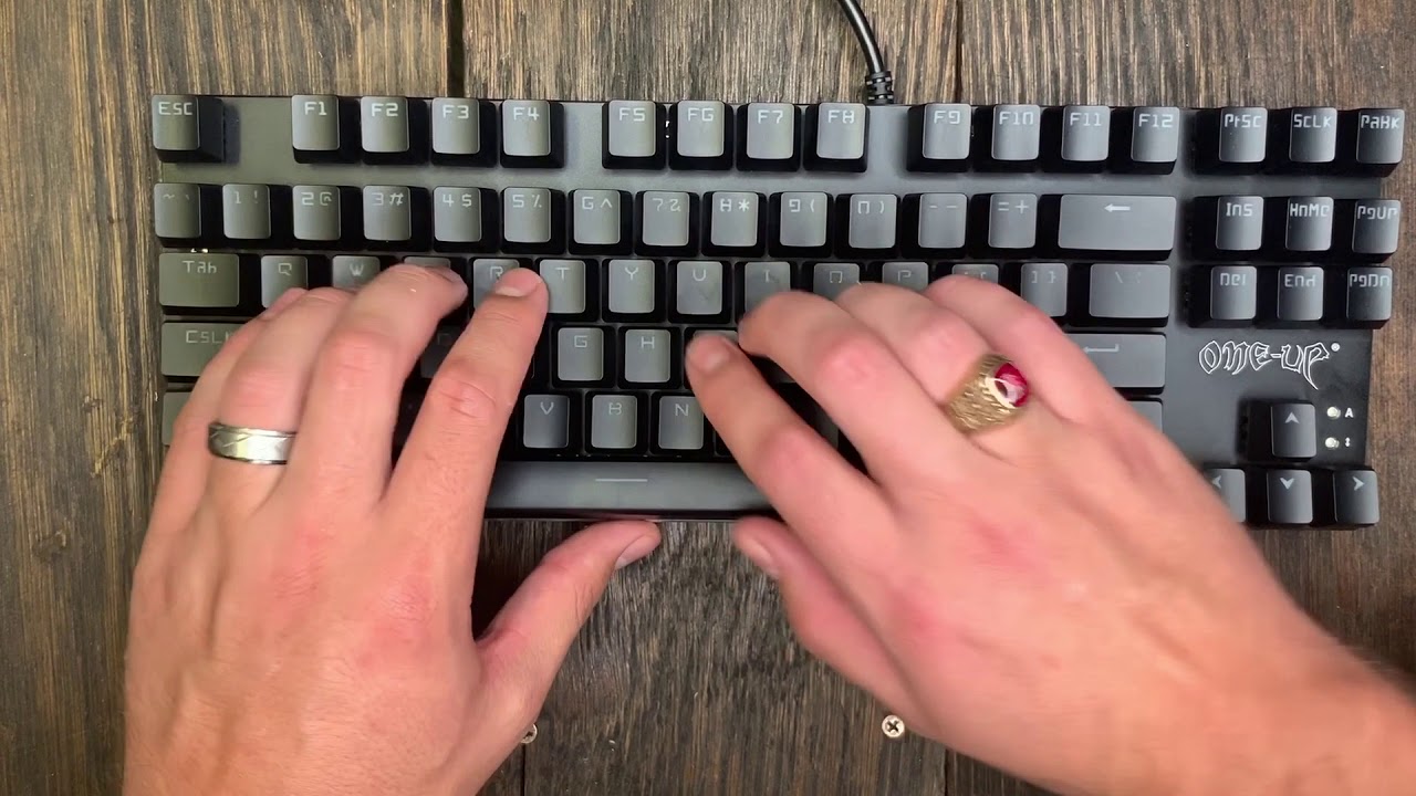 One-Up Mechanical Keyboard Review - YouTube