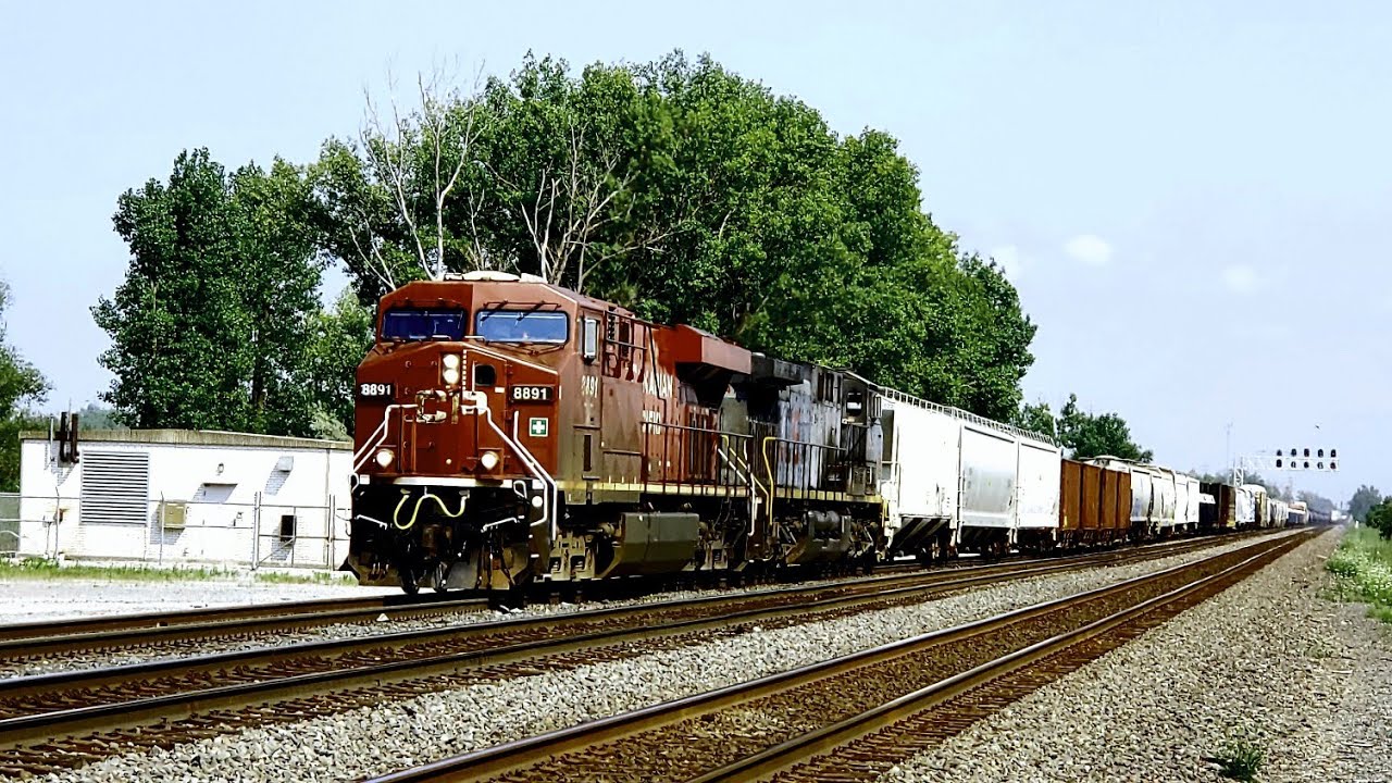 CP 8891 Leads 529 With a Grey Ghost Trailing - YouTube