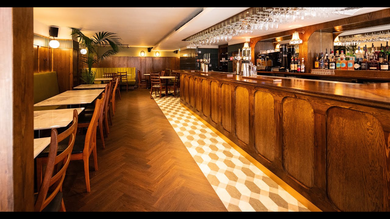 Deano's, Edge Street, Manchester - YouTube