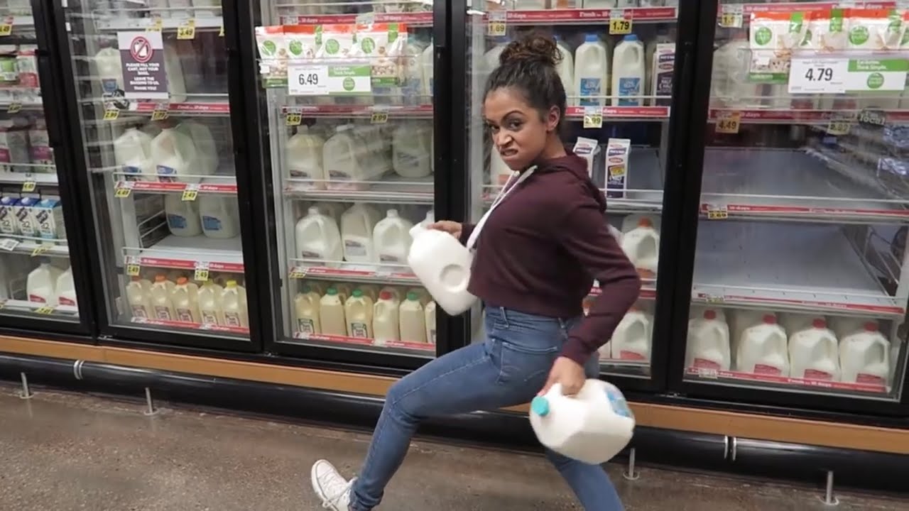 Stealing Food Twerking Grocery Store With Liza Youtube