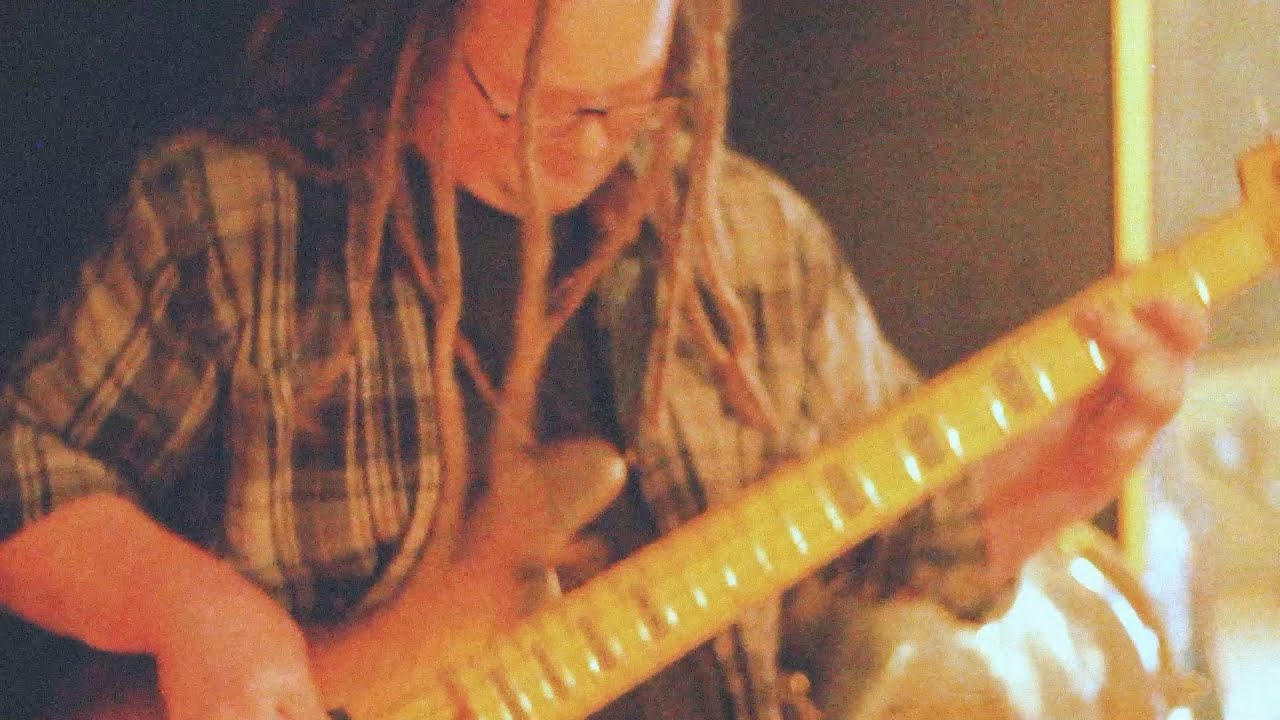 "Punching Bag" - The Uneven [Live at The Cave] - YouTube