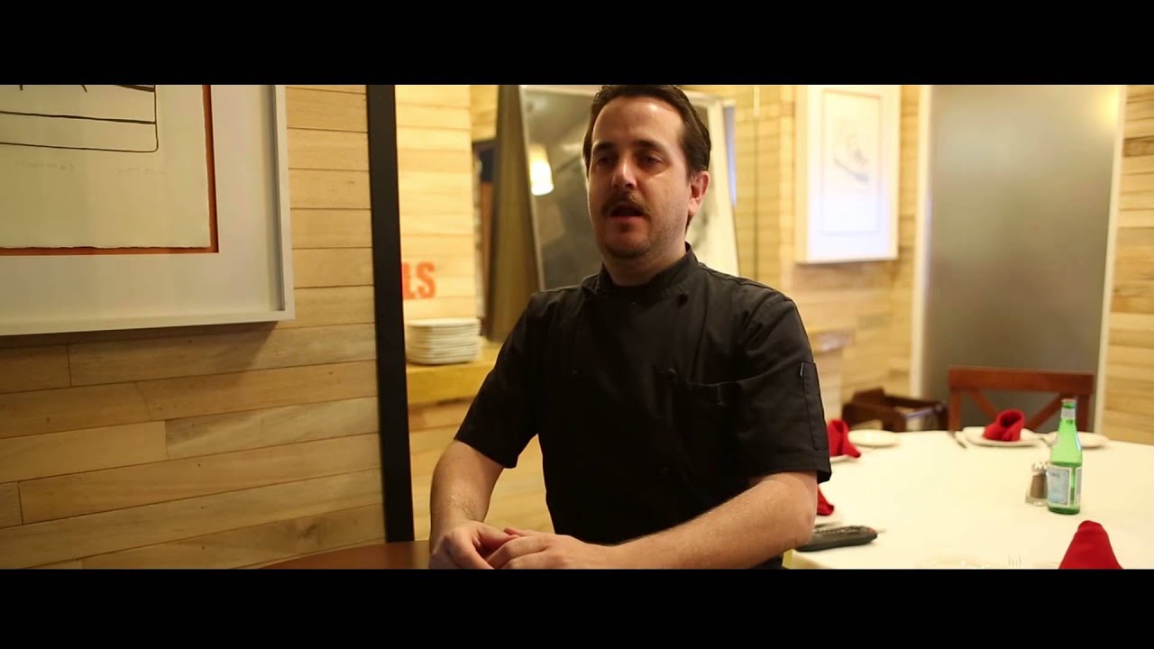 ENTREVISTA CHEF TOMAS EN CATA DE VINOS TORRES ALEGRE EN FEVINO - YouTube