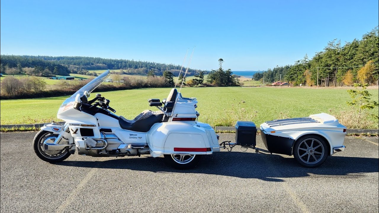 Goldwing Trike and Trailer - YouTube