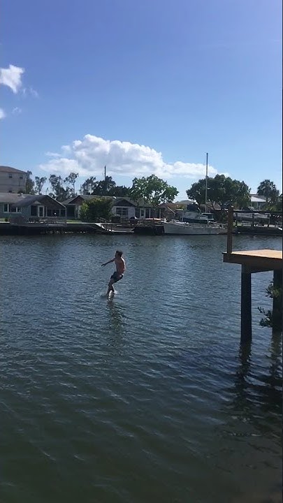 HUGE splash off the dock! - YouTube