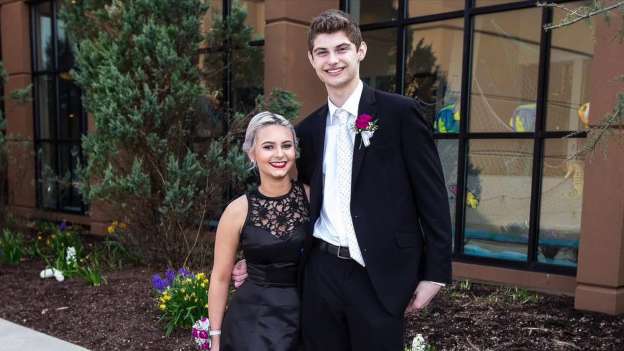 Students arrive for the 2018 Northern Lebanon Prom - YouTube