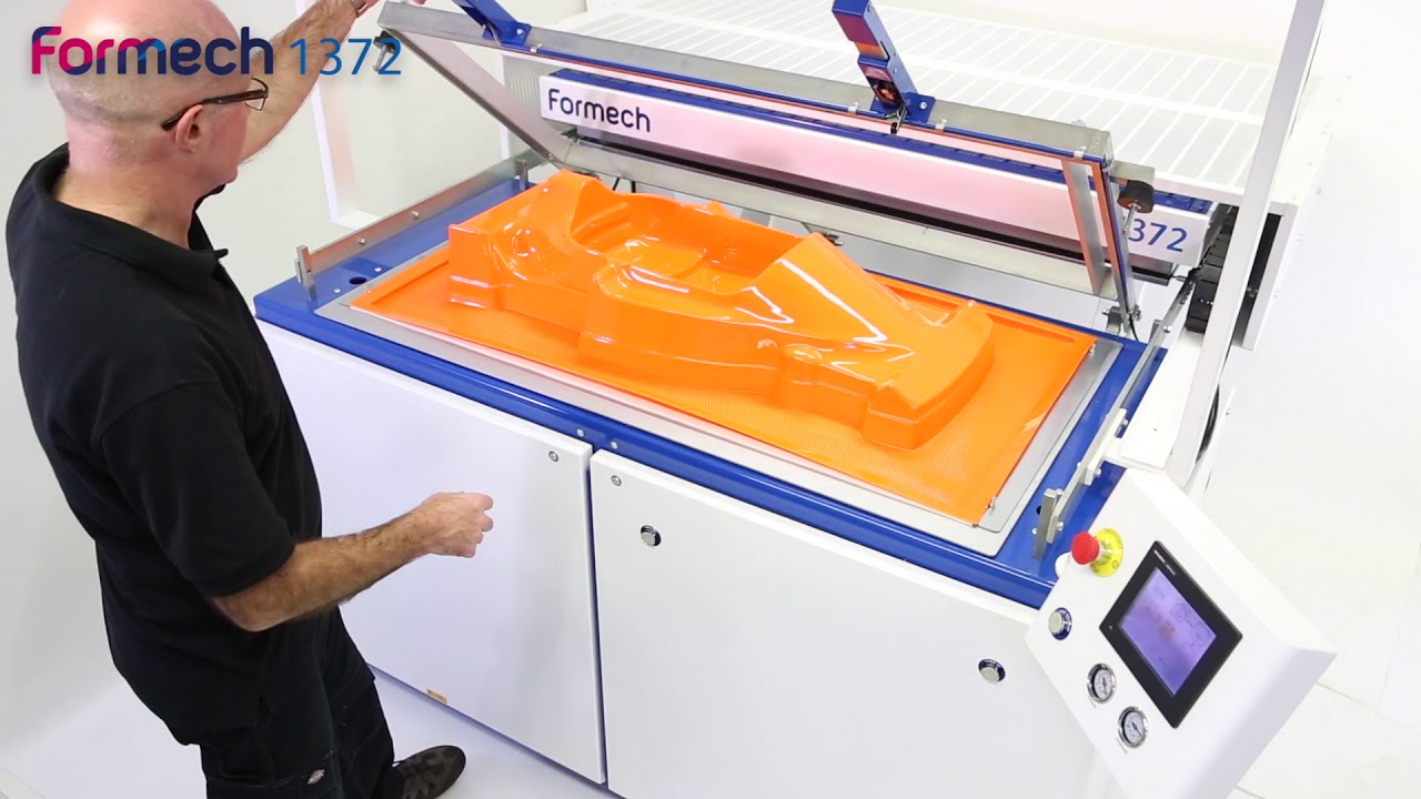 Thermoformeuse Formech 1372 - YouTube