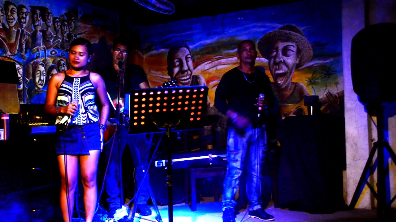 Vendetta Band - Don't Fall in Love with a Dreamer - YouTube