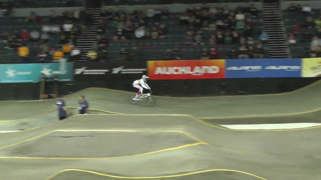 Practice - Kai Sakakibara - Jumping the 12m first straight - 2013 BMX ...