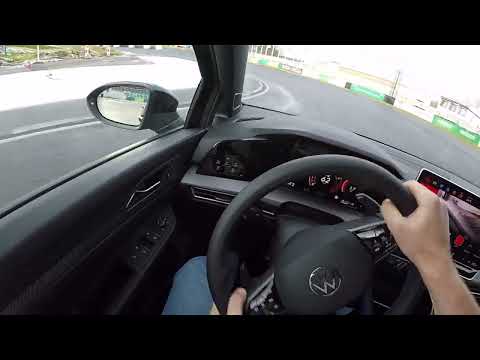 Volkswagen Golf R 2025 Drifting