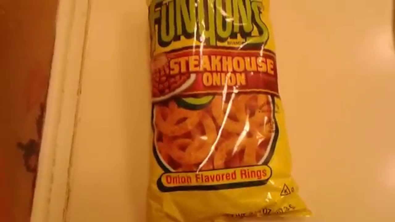 NEW Funyuns: Steakhouse Onion (Review) - YouTube