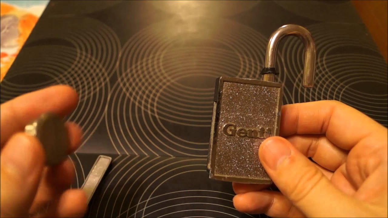 [200] Genii magnetic padlock 'picked' open - YouTube