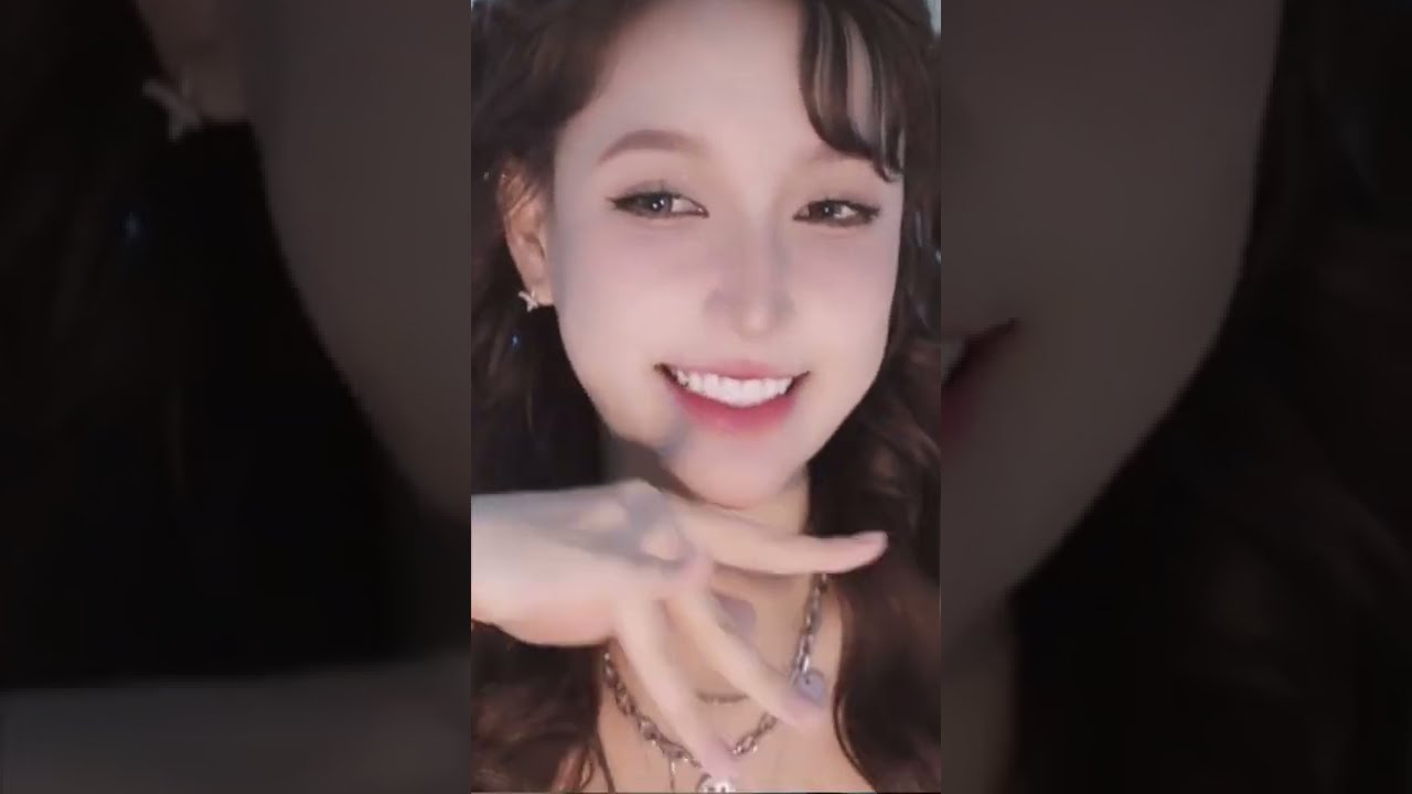 【Minana】露半球是常規操作 這晃的也是會暈的 【미나나】반구를 노출하는 것은 일상적인 작업이며 흔들면 현기증이 난다 will ...