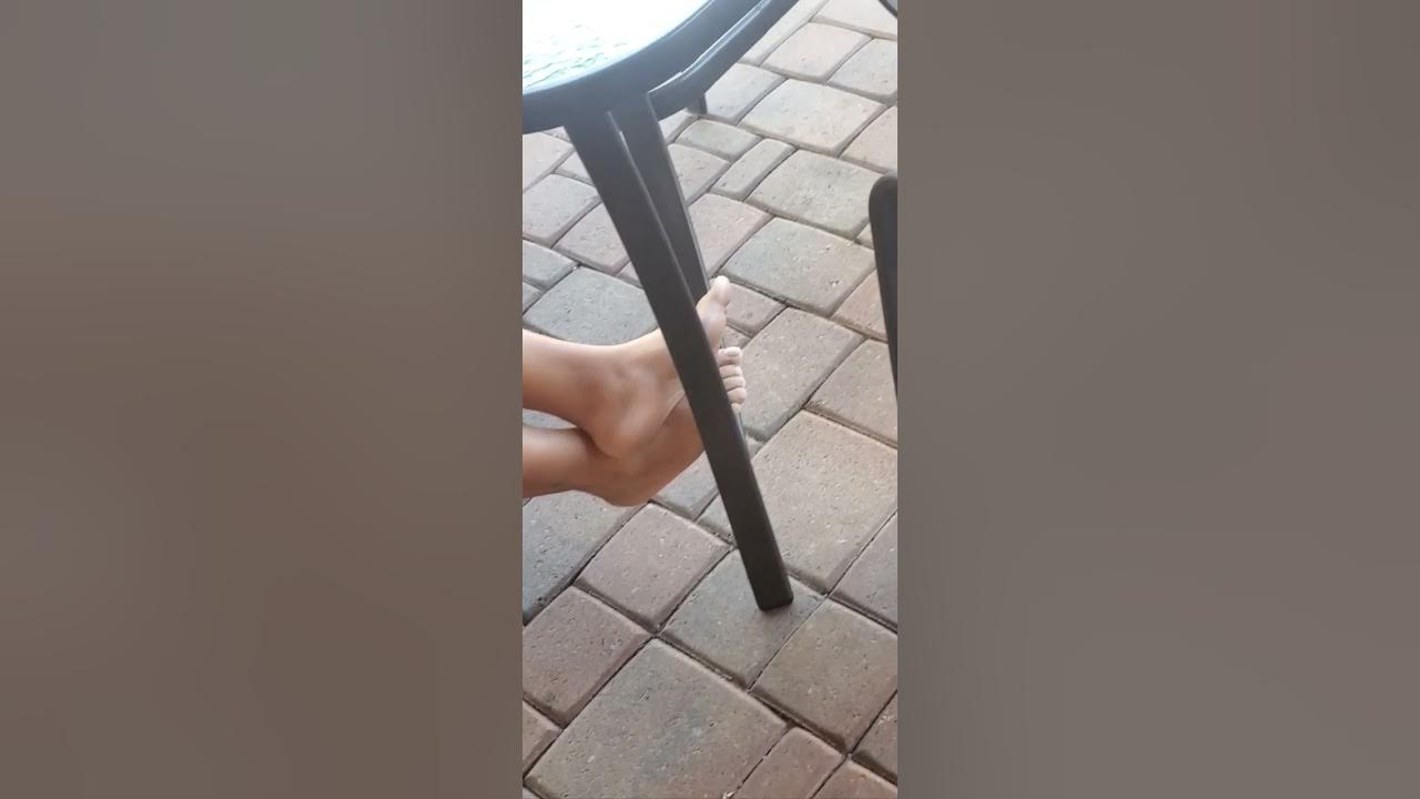 Gwen Candid Thick Meaty Soles Youtube