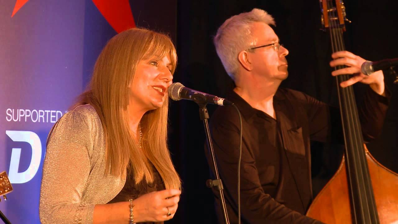 Frances Black Singing at Social Entrepreneurs Ireland Awards 2012 - YouTube