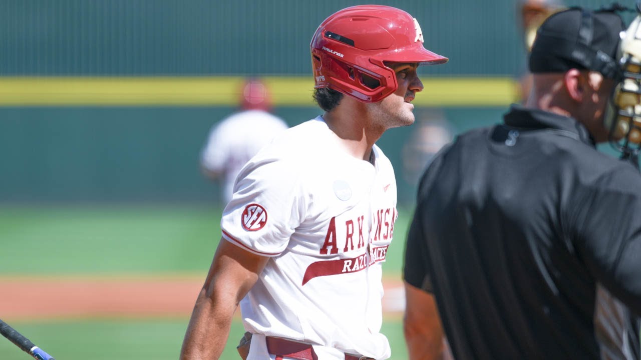 Razorbacks' Dave Van Horn with catcher Ryder Helfrick, pitcher Zach ...