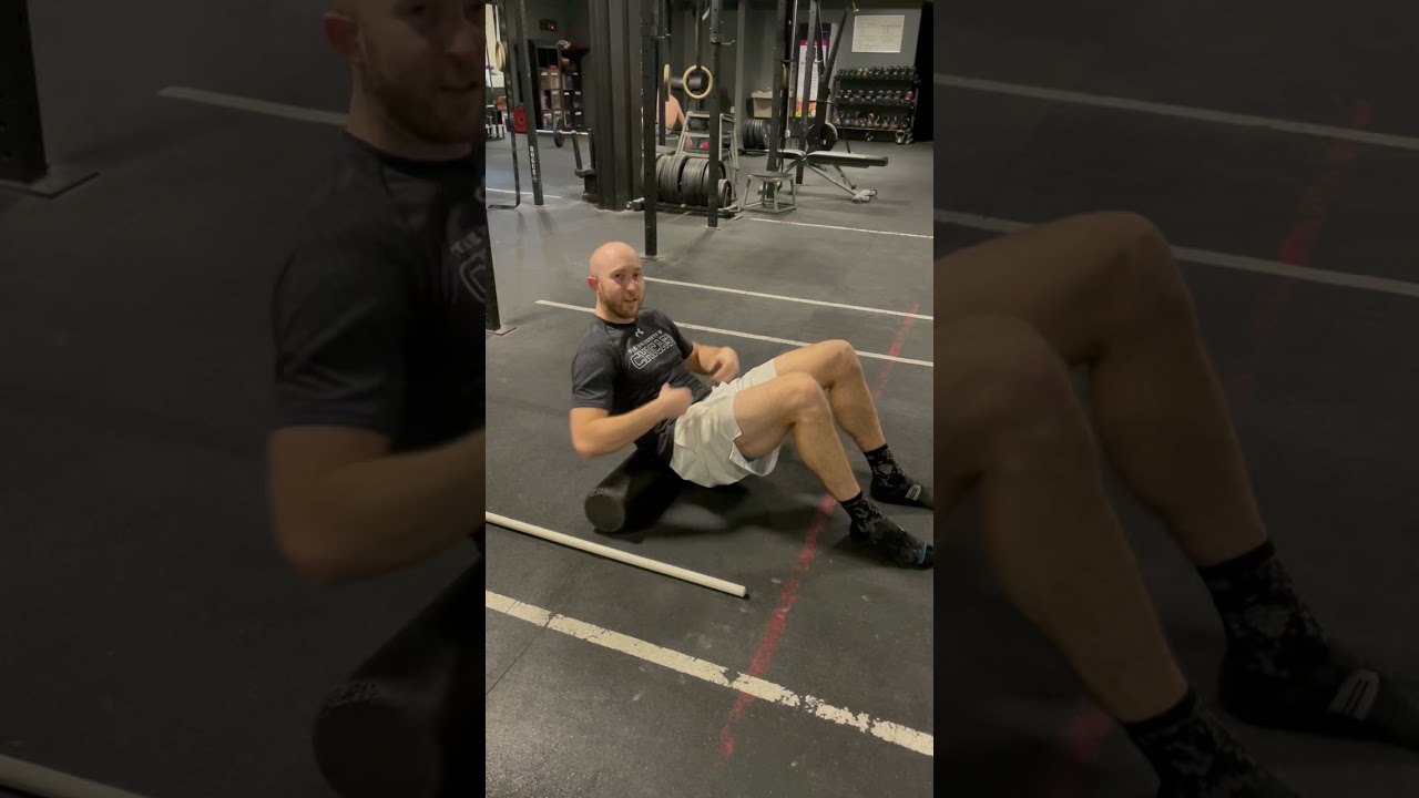 Foam Roll Crunch with Low Back Starting in an Extended Position - YouTube