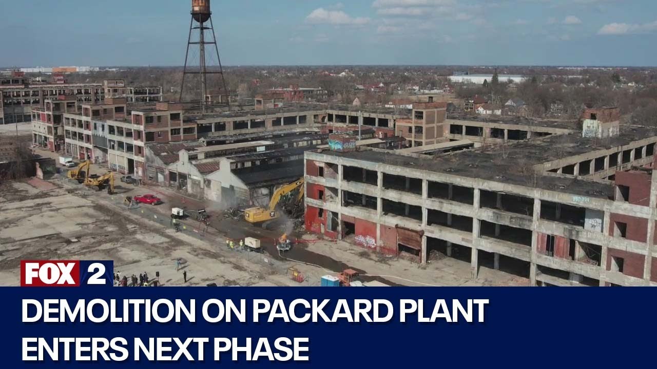 Packard Plant demolition continues with next phase - YouTube