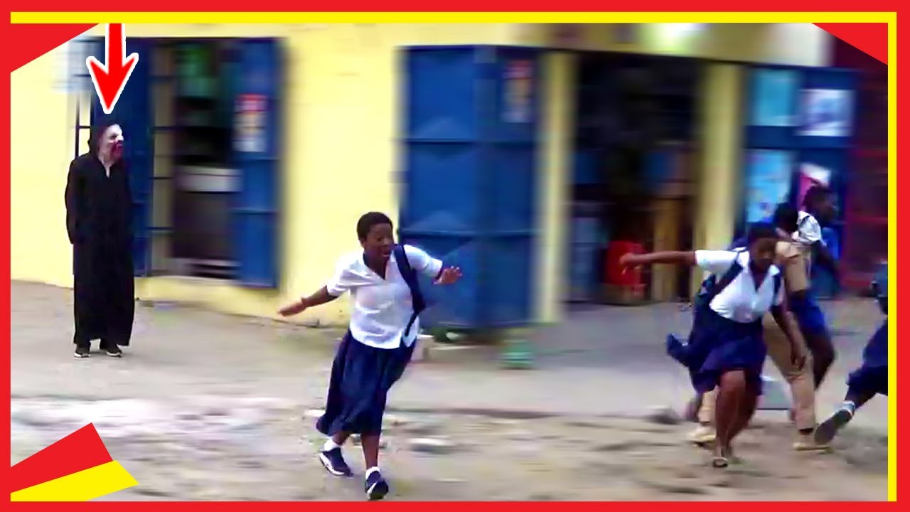 😂😅😂 THE SCARIEST MASK IN ACTION / Funny Scary Prank / Craziest ...