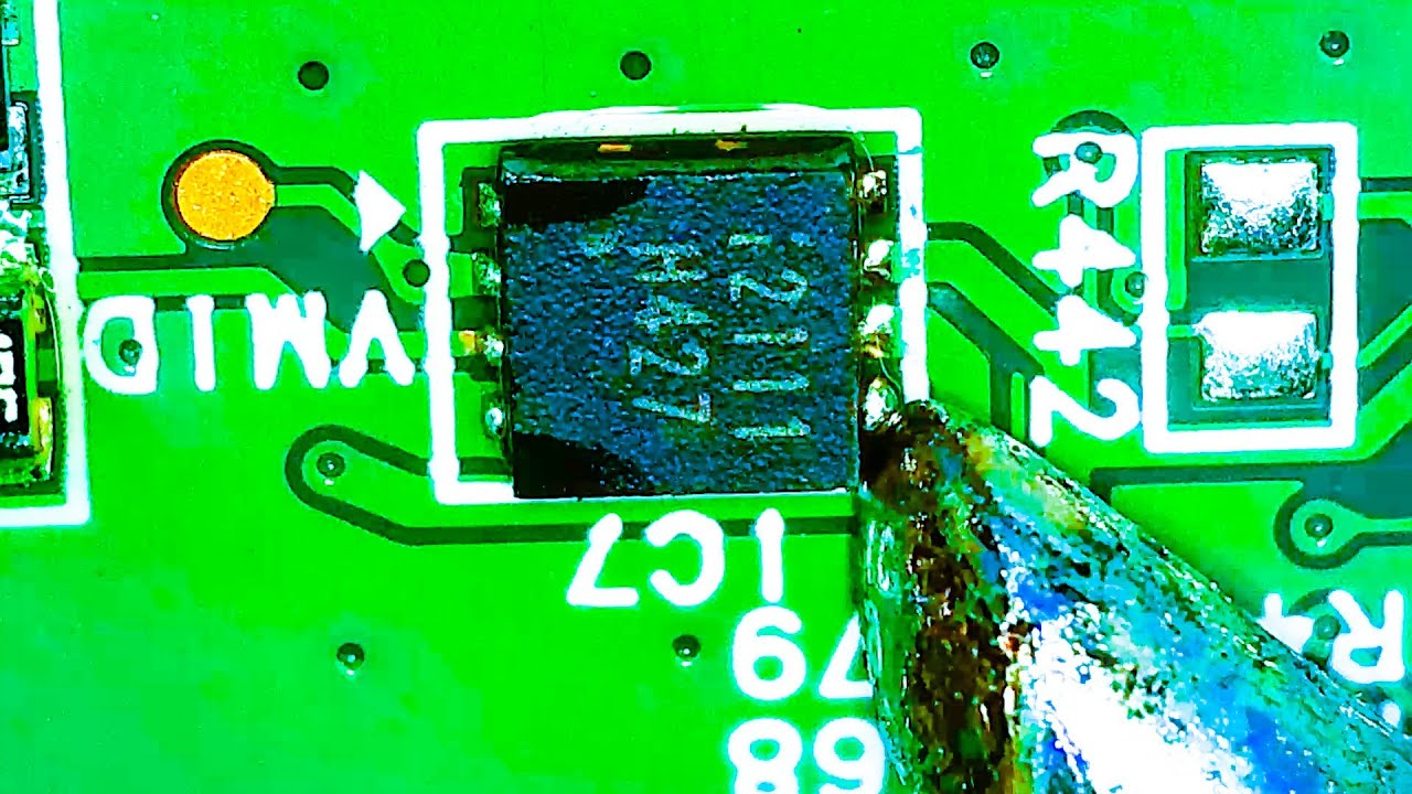 LED TV PANEL IC SOLDER #lcdhelp #ledtvpanelrepair #repair - YouTube