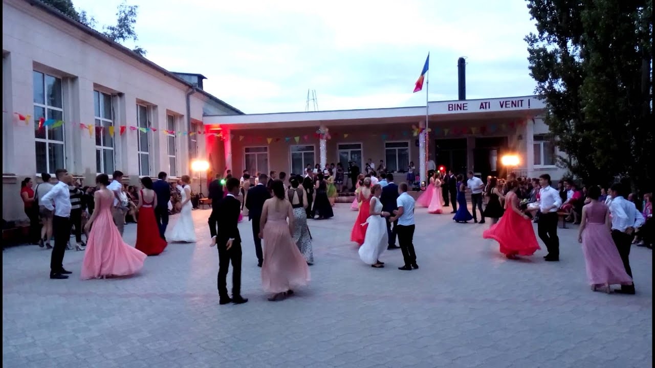 Dance in prom night - YouTube