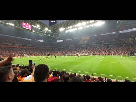 ŞAMPİYON FENER , EN BÜYÜK FENER , GÜLDÜRMEYİN ULAN..