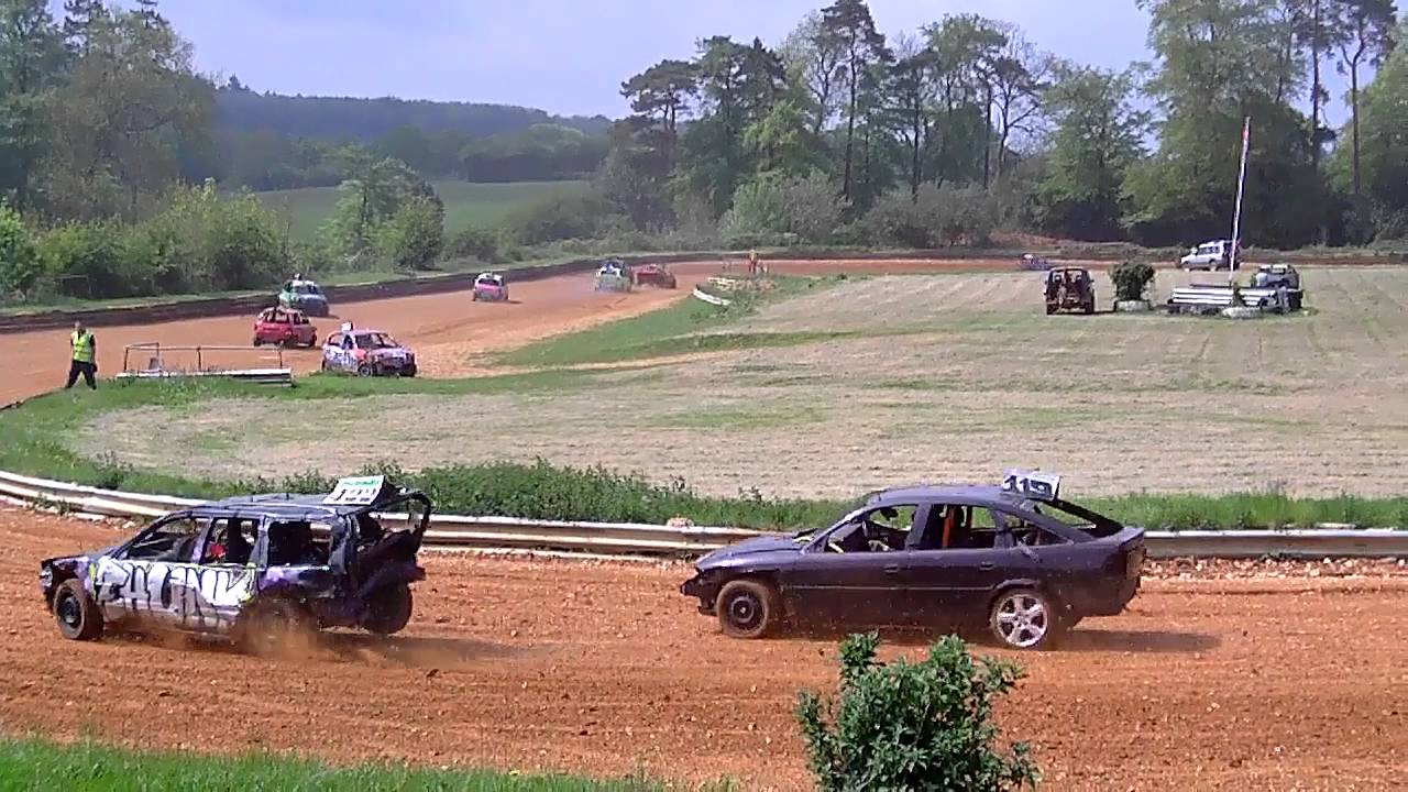 Tongham rookie bangers race 1 15/05/16 - YouTube
