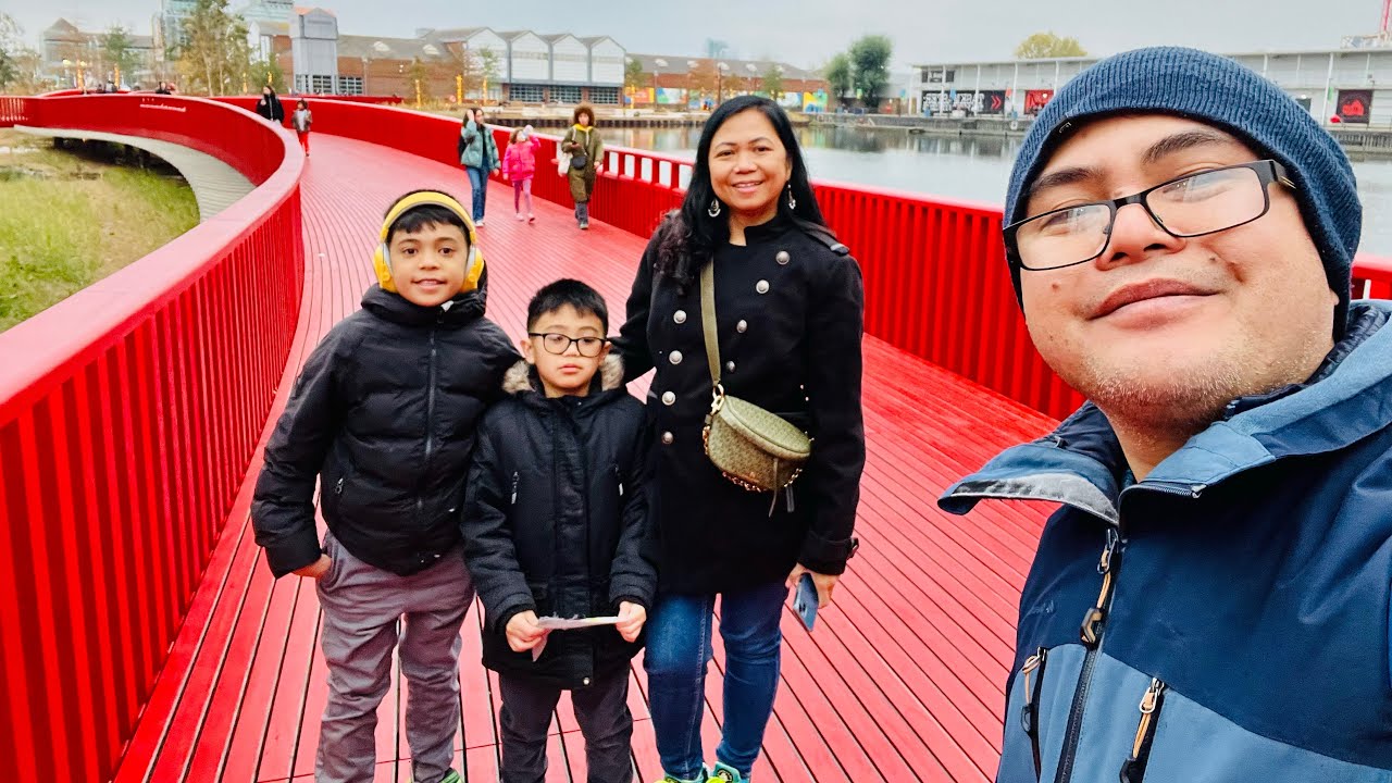 Canada Water Red Bridge | #autismlifeuk - YouTube