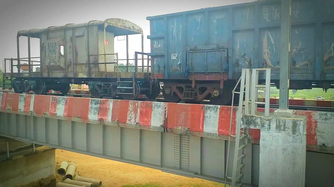 Loaded Freight Train BOXNL Rake | Mayurakshi River Bridge | Indian ...